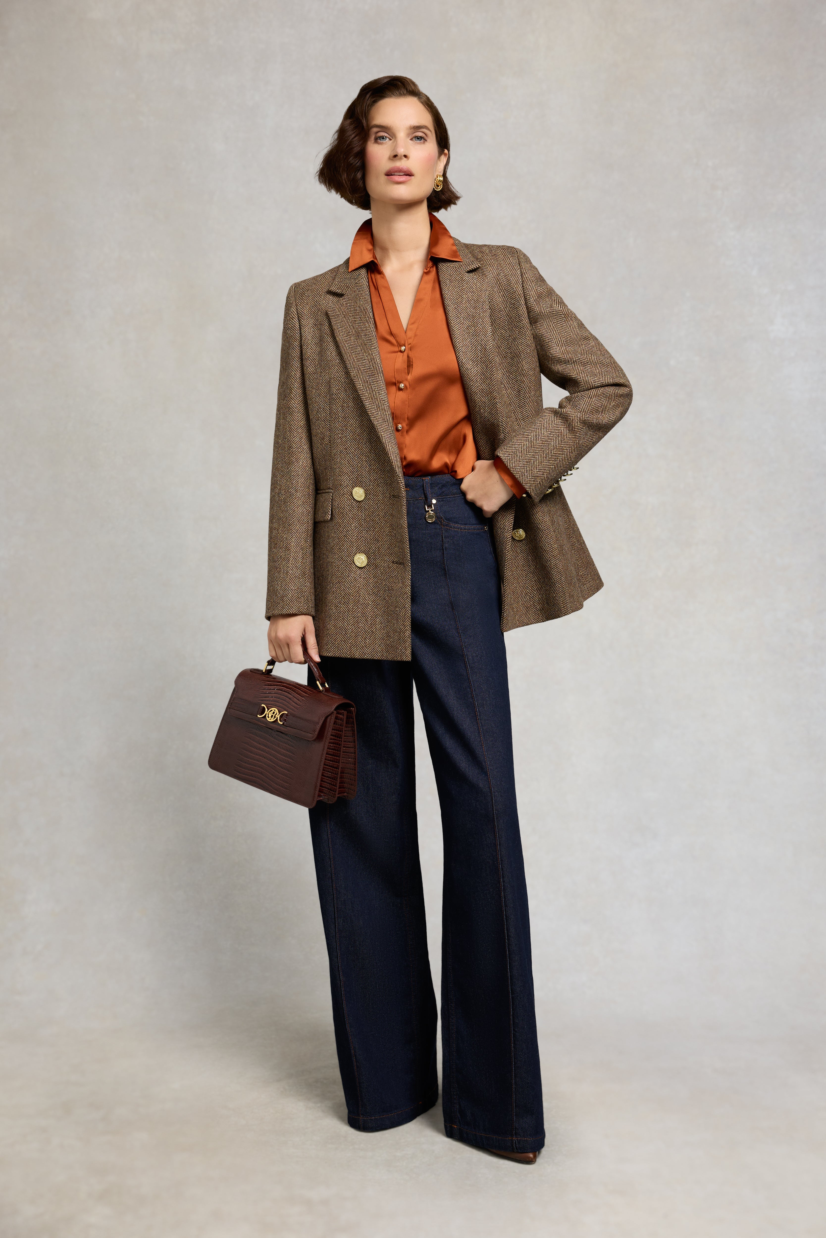 Annie V-Neck Shirt (Copper) – Holland Cooper US