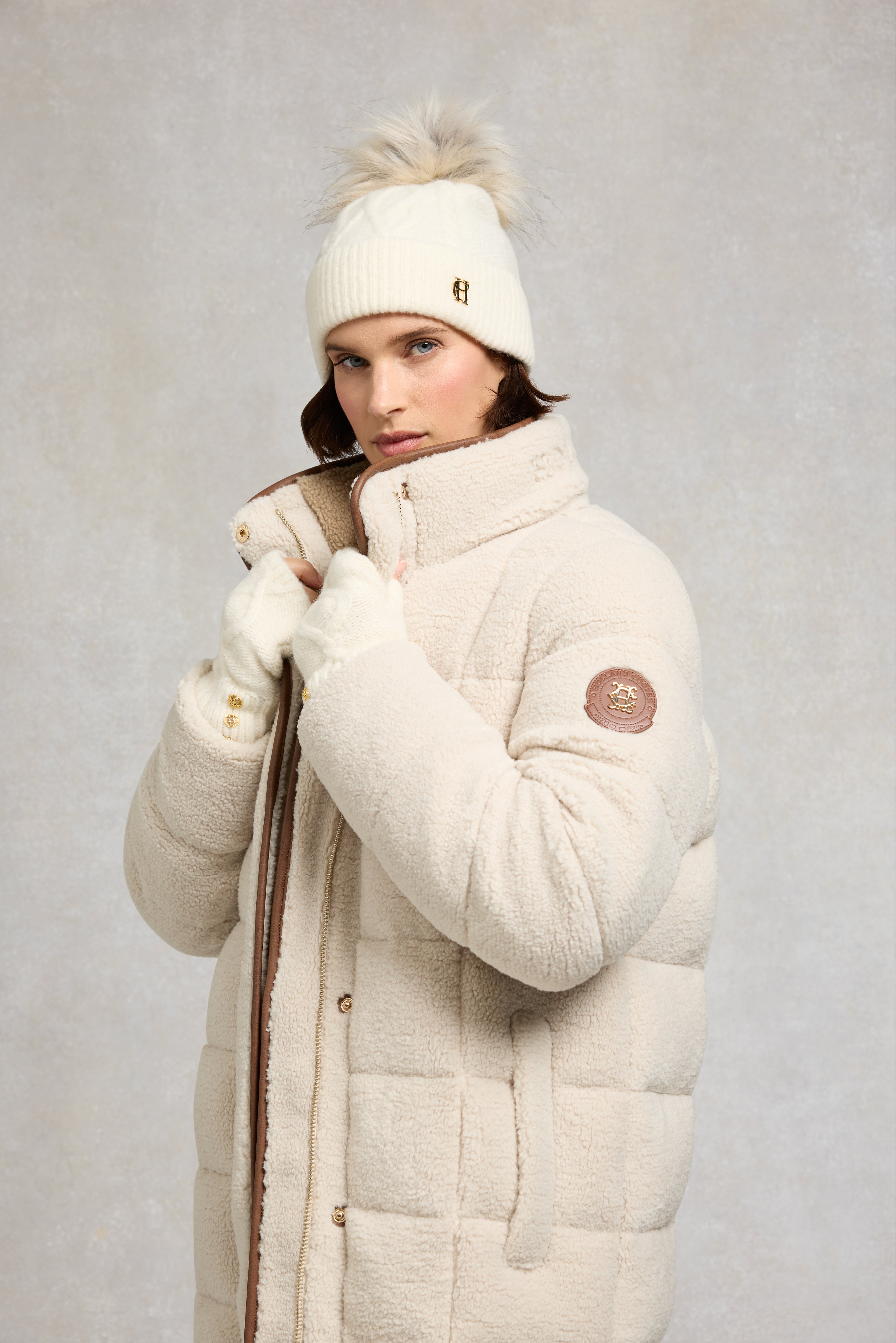 Sloane Cable Bobble Hat (Cream) – Holland Cooper US