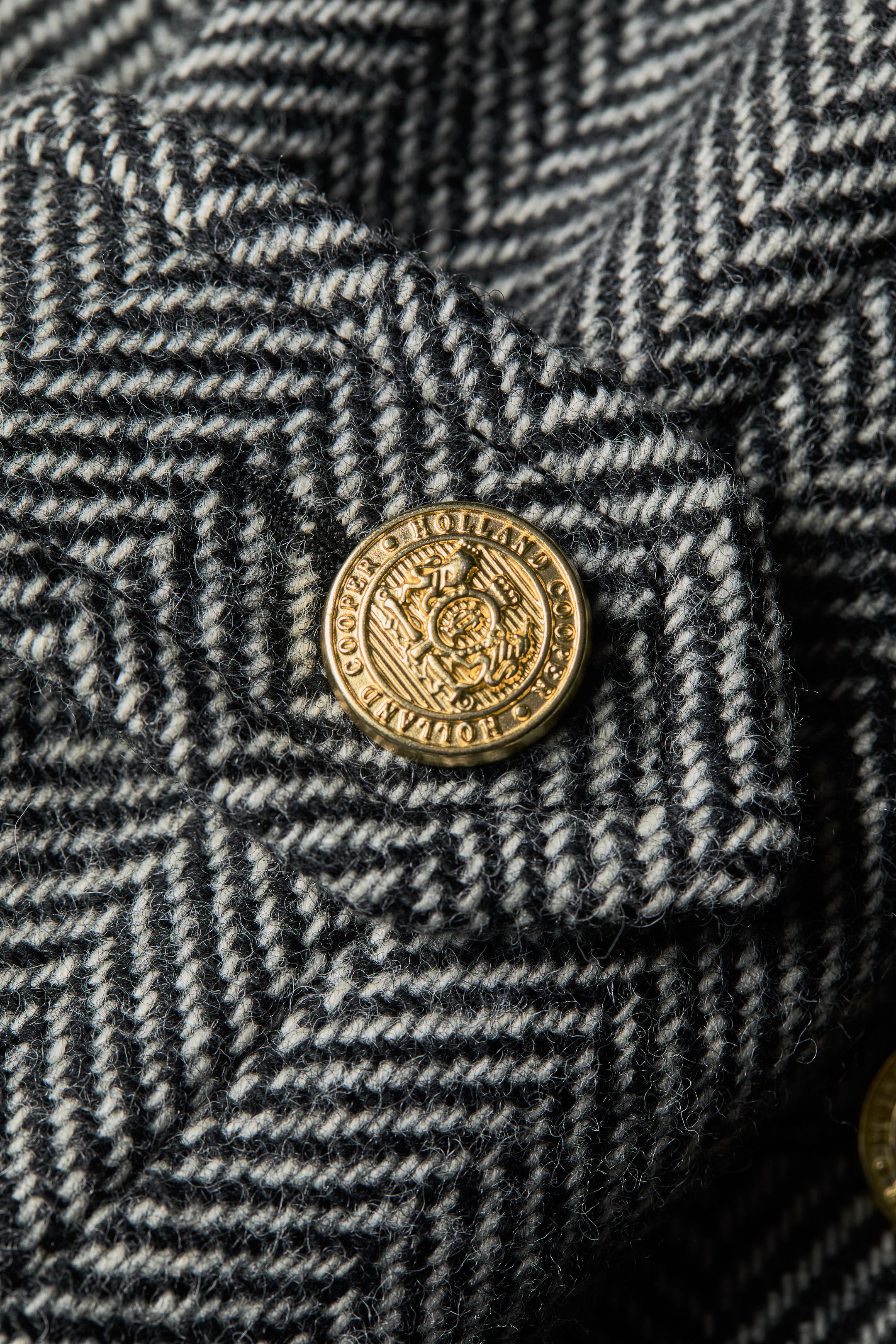 The Great Coat (Wide Tooth Black Herringbone) – Holland Cooper US