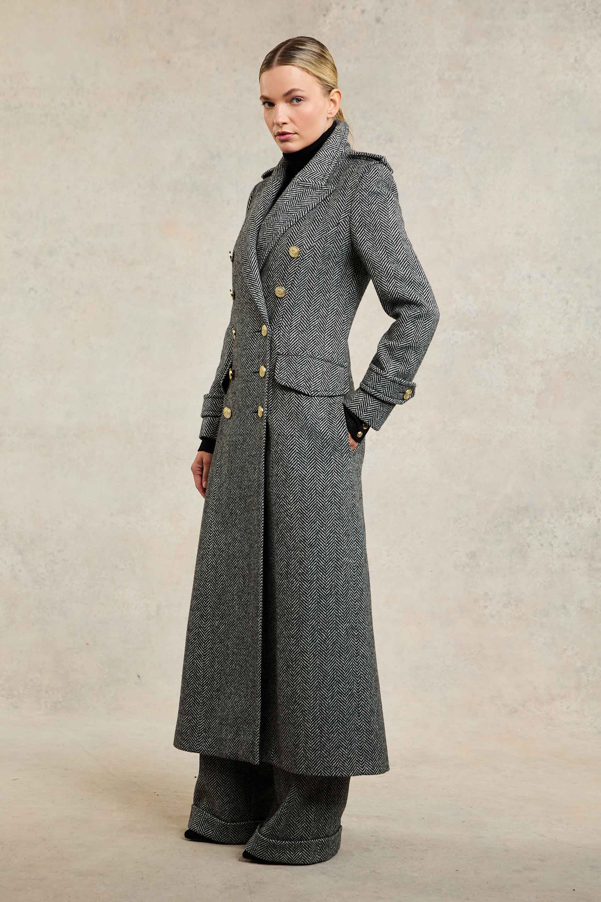 The Great Coat (Wide Tooth Black Herringbone) – Holland Cooper US