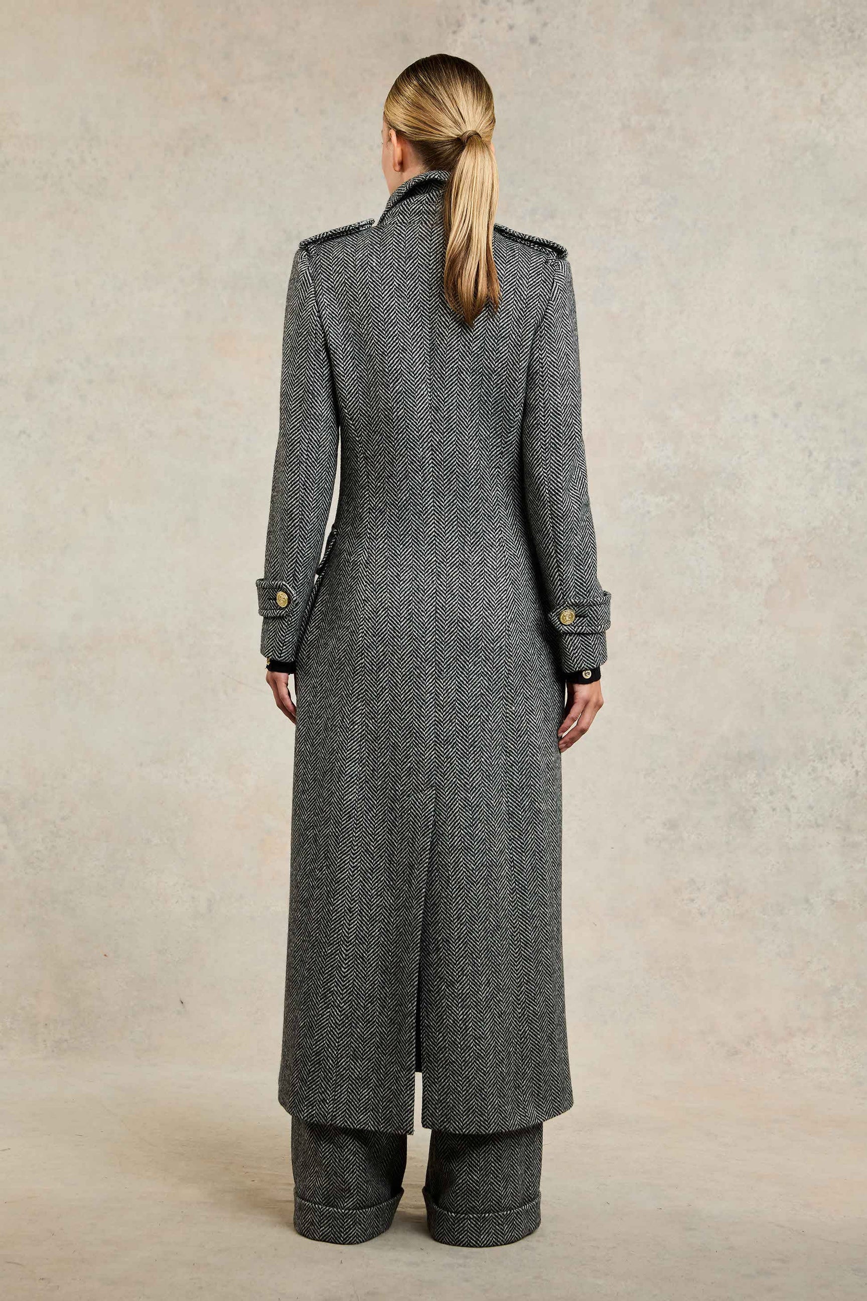 The Great Coat (Wide Tooth Black Herringbone) – Holland Cooper US